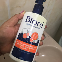 Bioré Charcoal Acne Scrub Reviews 2019